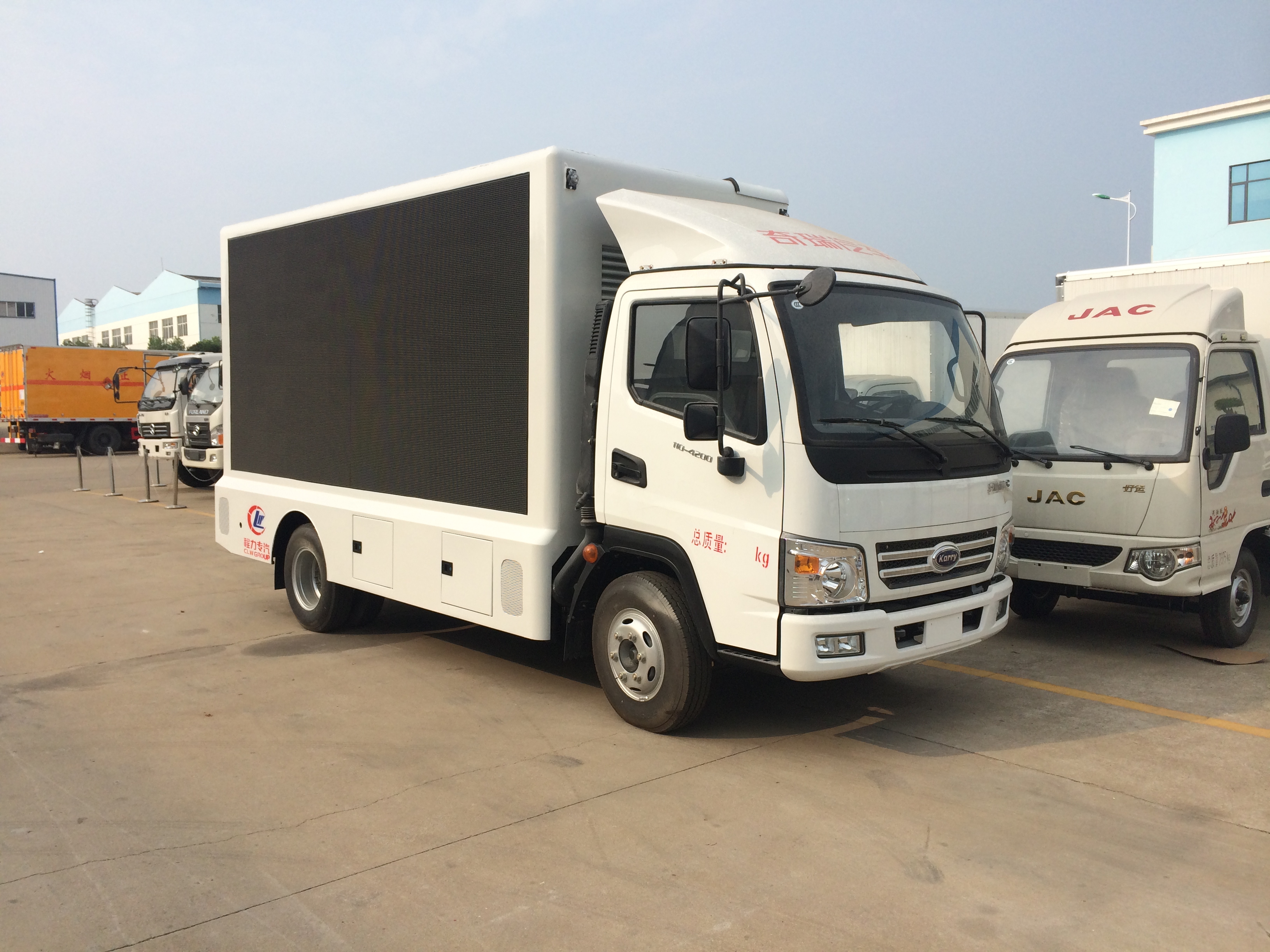 Mobile Truck Advertising LED Trailer Retail Display Video Screens